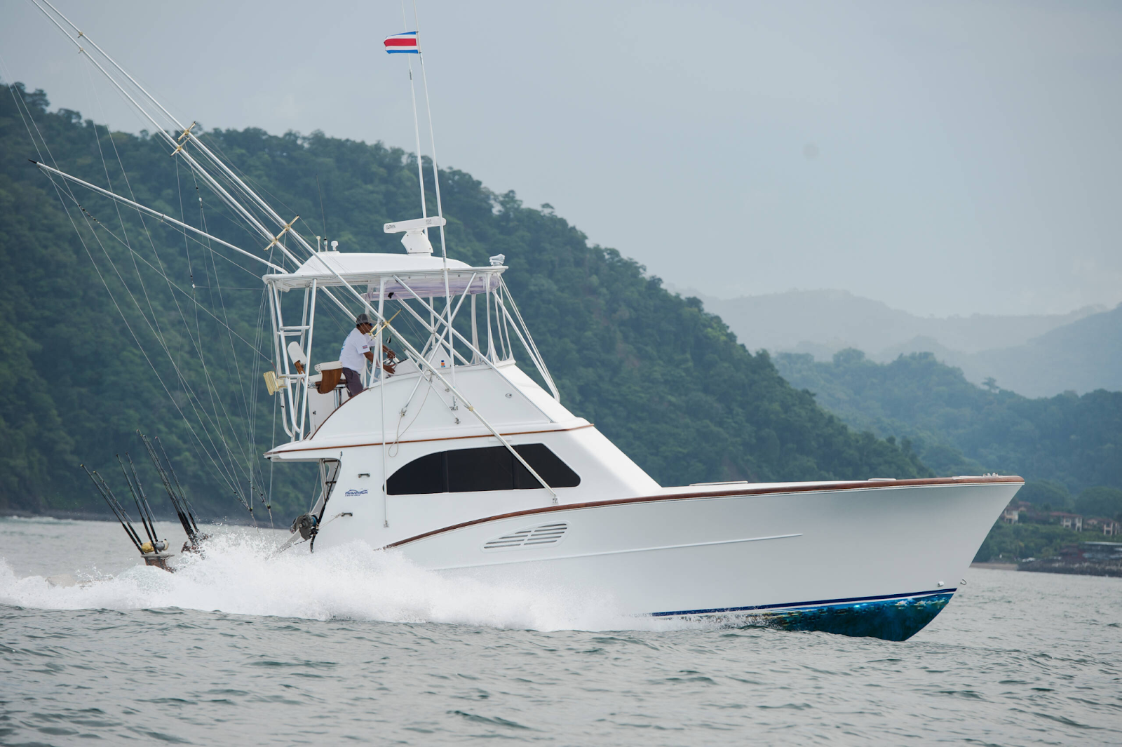 Active vs. Passive Ventilation Systems for Boats: A Technical Guide